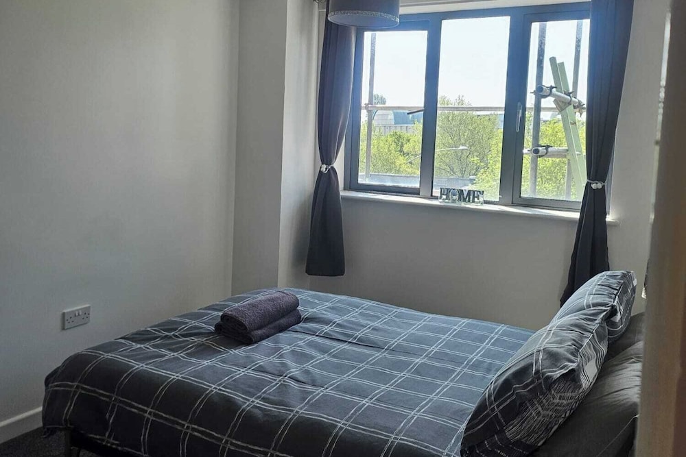 2 Bed-1 Bath-city Centre-balcony - Swansea