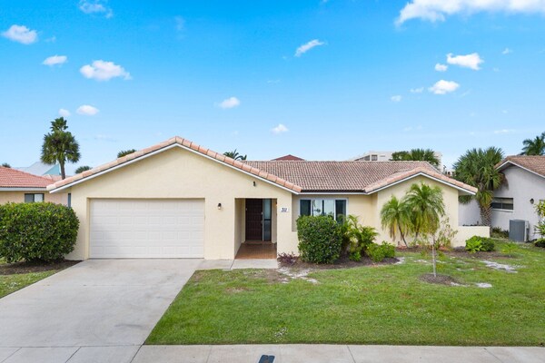 311 Jack Dr - Cocoa Beach, FL