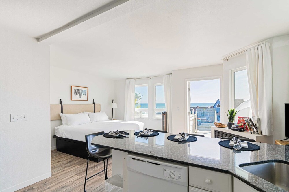 2 Coastal Studios At Cayucus Beach Access + Ocean Views - カユコス, CA