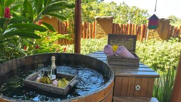 Banheira de hidromassagem exterior