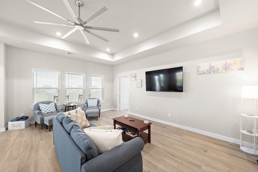 Brand New 4 Bed 3 Bath House On Galveston Island 2 Balconies W/ Ocean/bay View. - 갤버스턴