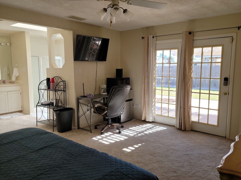 Charming 1-bedroom Suite With Ac, Wifi In Marvelous Odessa - 敖德薩