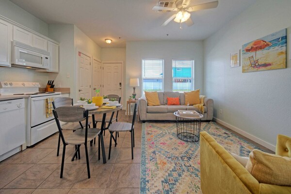 Beach Nearby + Pool 6-units Costa Bahia W/ Pet Access - Port Aransas, TX