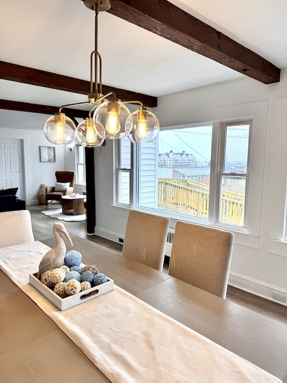 Spacious 4br Coastal House W/pool Near Beach/pier - Biddeford, ME