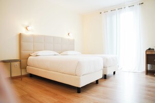 Quarto triplo, sacada | Wi-Fi de cortesia