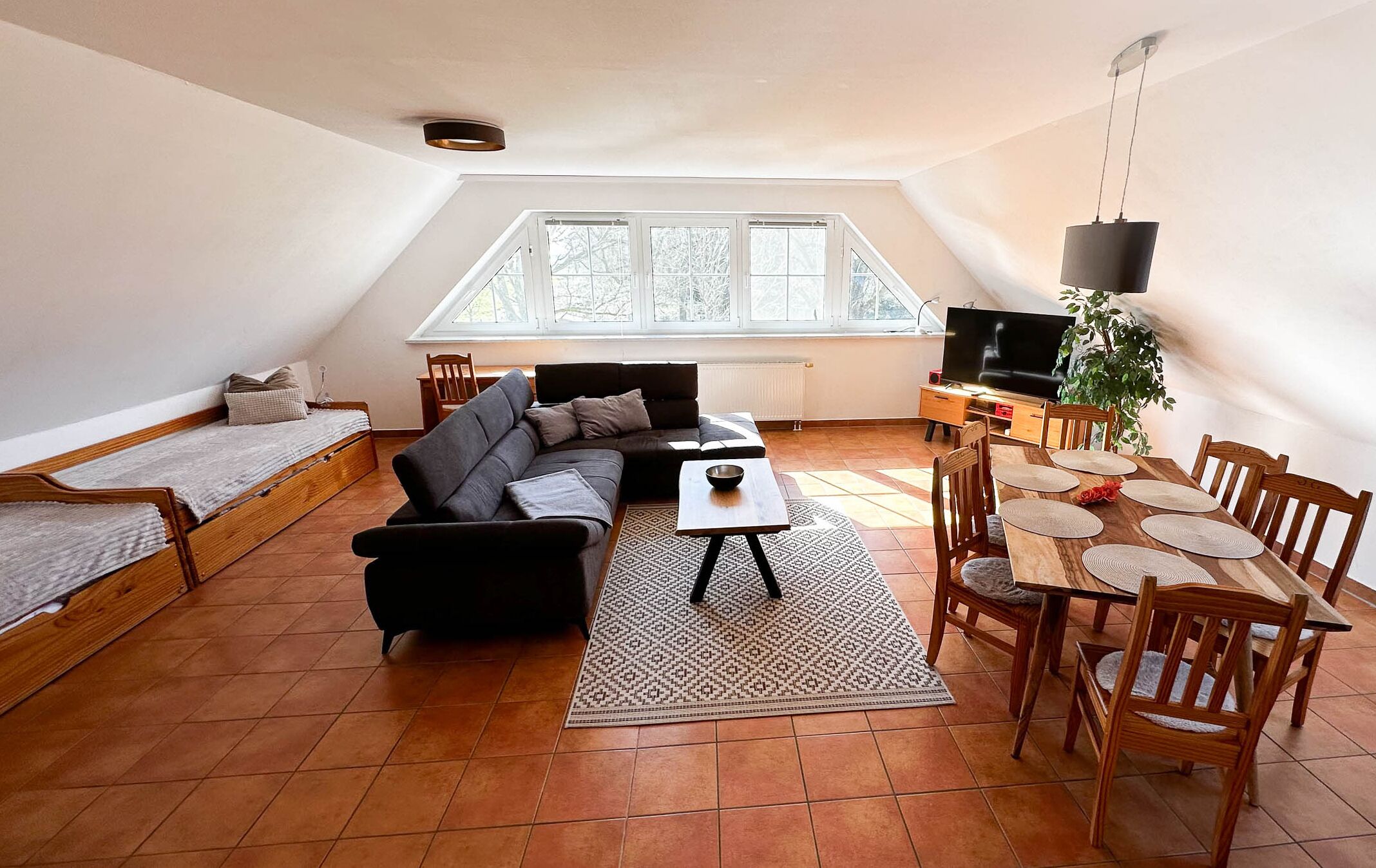 Inviting Vacation Apartment For Families In Dranske With Terrace And Garden - Hiddensee