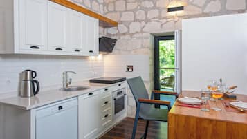 Chalé Deluxe, vista para a montanha | Cozinha privada