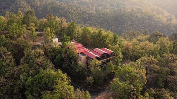 Aavaas Hill Resort - Jim Corbett National Park