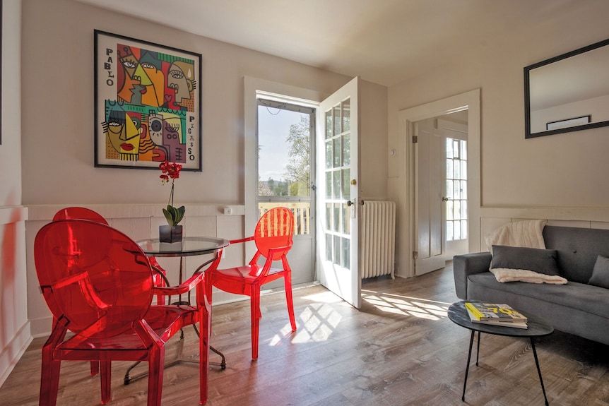 Colorful Modern Hideaway In Downtown Woodstock - Ac & Wifi - Woodstock, NY