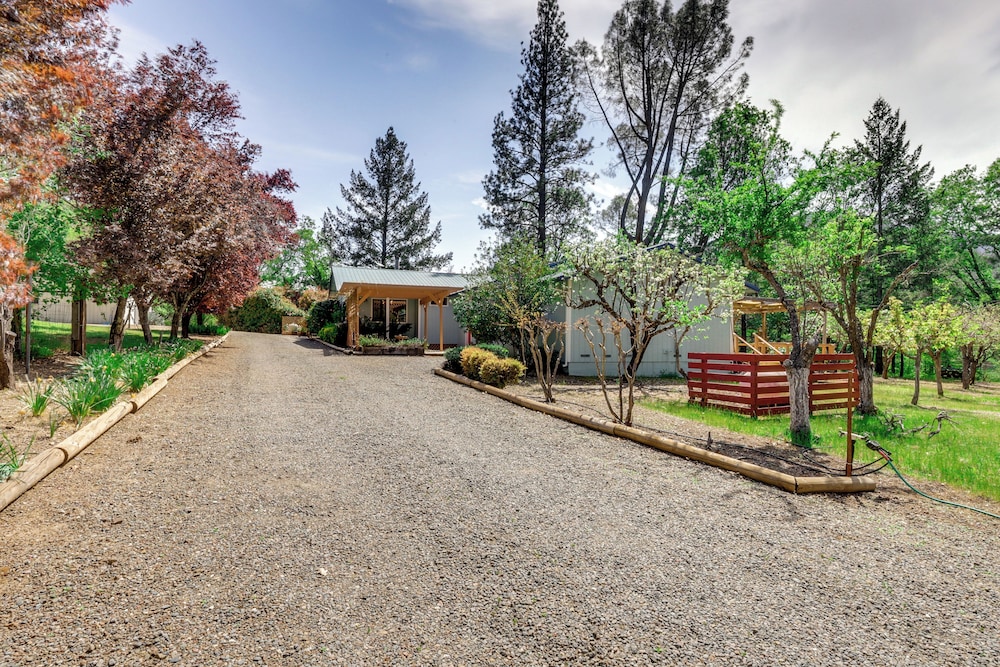 Pool & Deck: Wine Country Hideaway In Middletown! - Napa Valley, CA