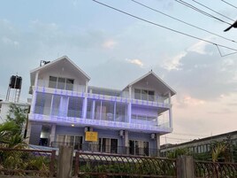 Fachada da propriedade