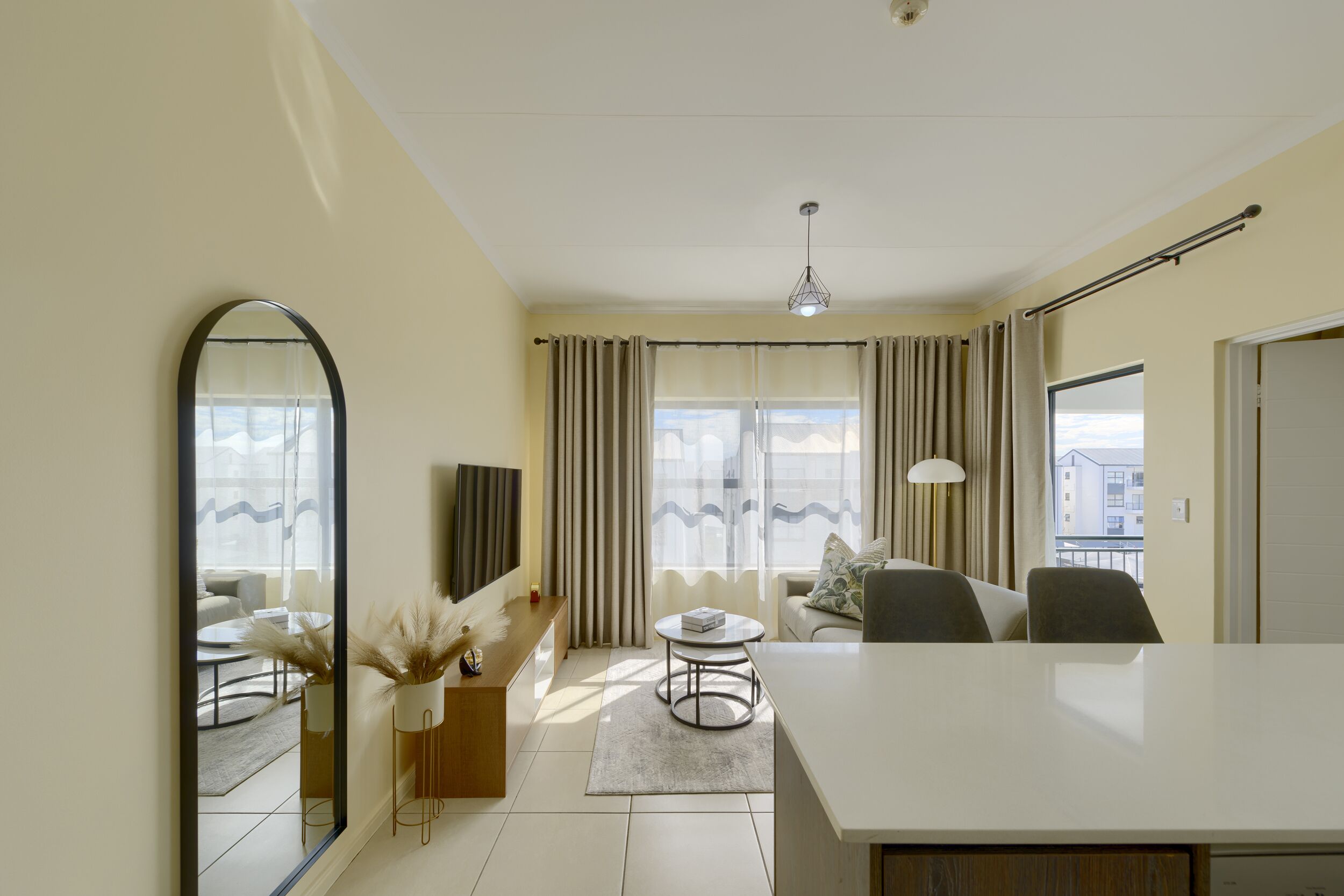 Cozy 1-bedroom Apartment With Pool, Gym, Fast Wi-fi & Family-friendly Amenities - Parklands