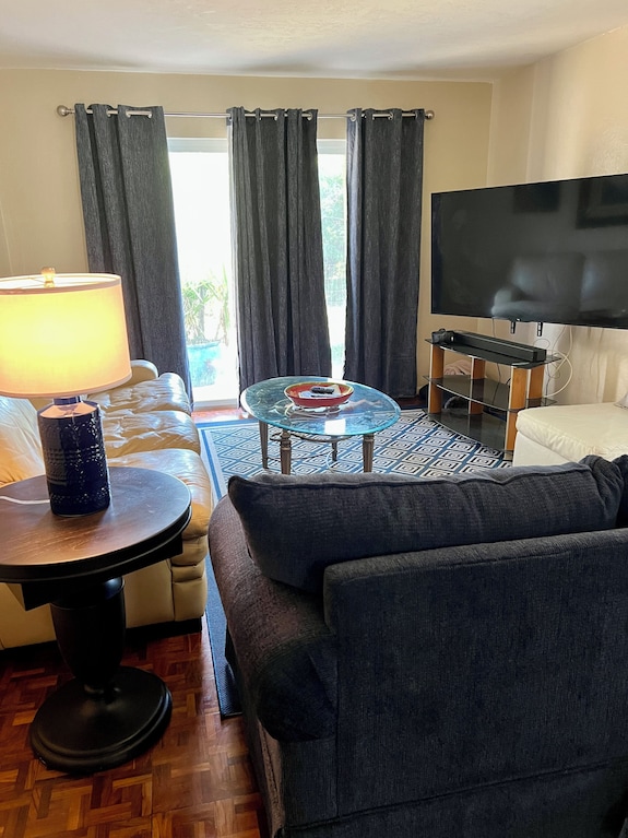 Paradise 4-bedroom House In Marco Island - Marco Island, FL