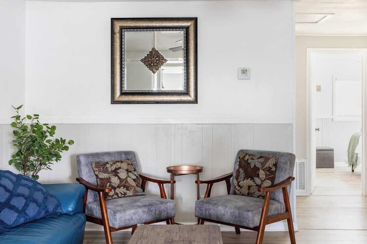 Seguin Farmhouse - 100% Fenced-in & Very Private, 3 Bedrm 2 Full Bath, Sleeps 8 - Seguin, TX