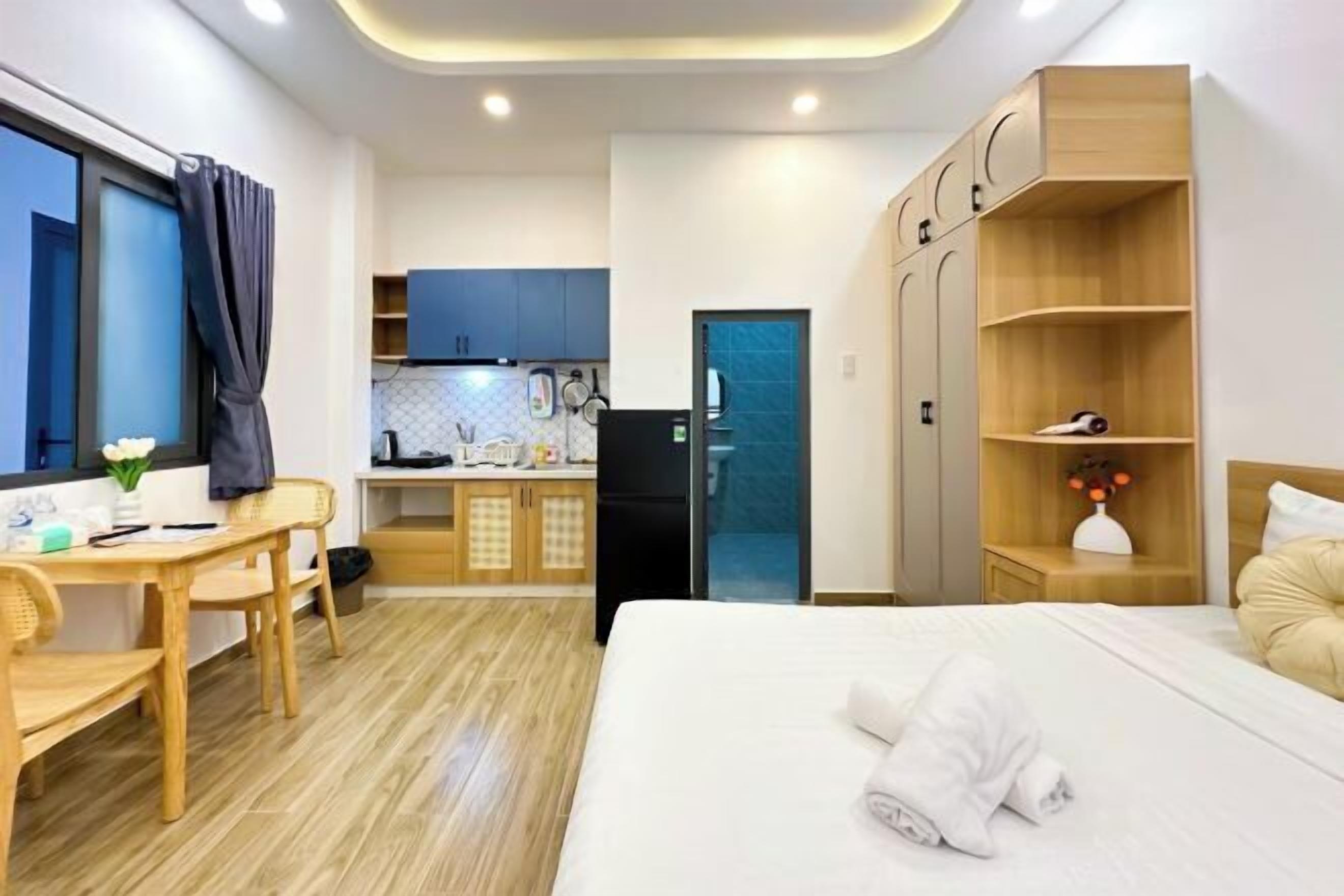 Individualmente mobiliados, escrivaninha