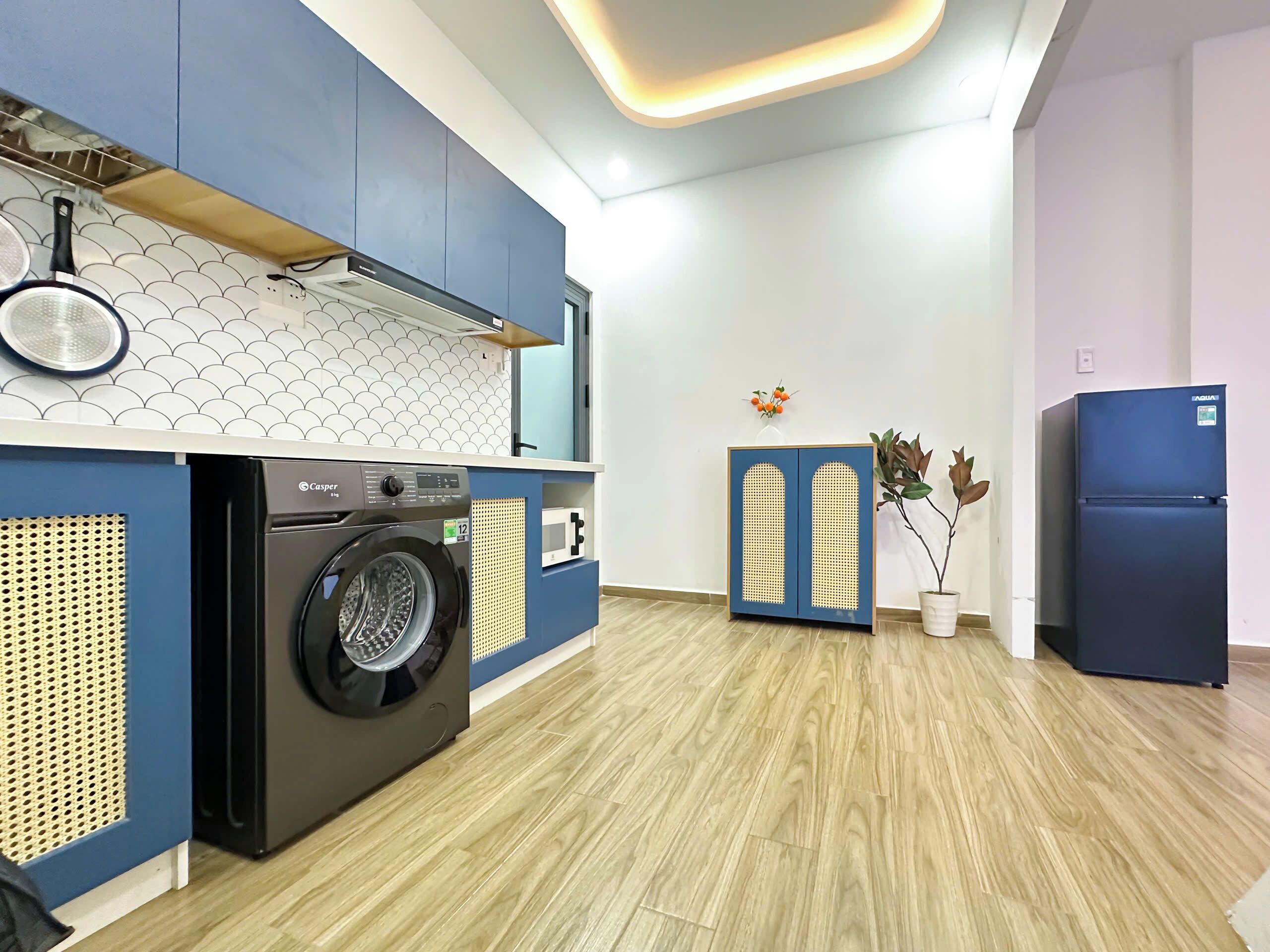 Apartamento luxo | Individualmente mobiliados, escrivaninha, cortinas blackout