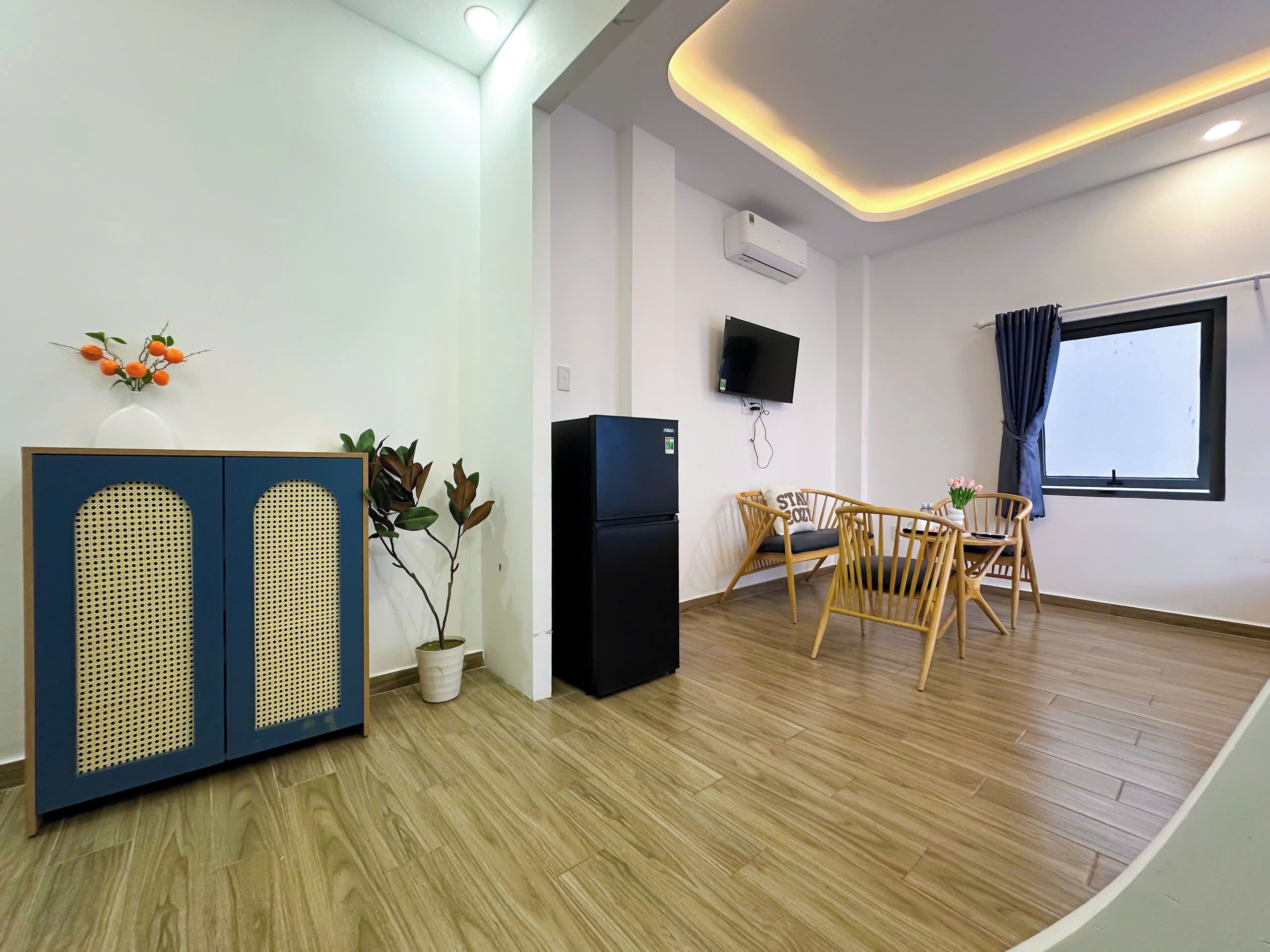 Apartamento luxo | Individualmente mobiliados, escrivaninha, cortinas blackout