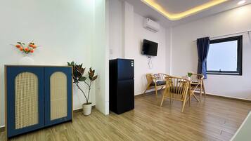 Apartamento luxo | Individualmente mobiliados, escrivaninha, cortinas blackout