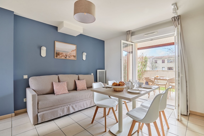 Maisonnette Confortable | Terrace Privée + Parking - Aigues-Mortes