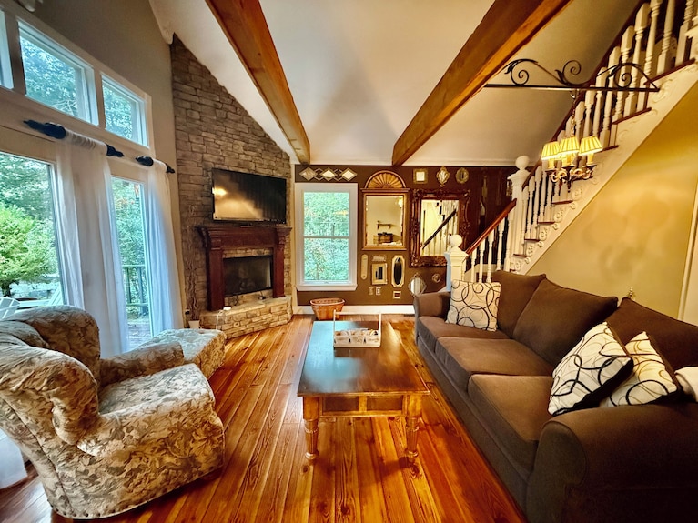 A Kentucky Cottage - Charming Cottage One Mile From Mammoth Cave National Park - Mammoth Cave, KY