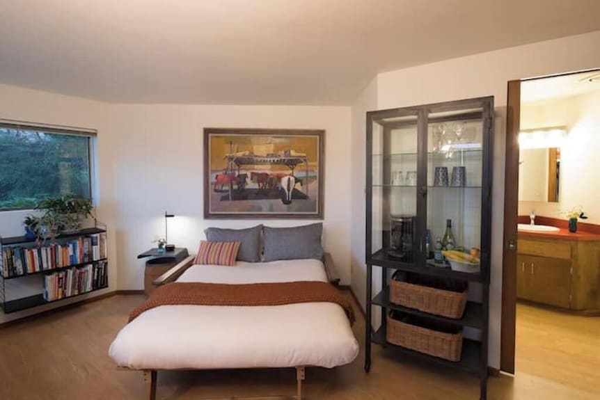 Spectacular Lake Union View & High Speed Internet - University Village - Seattle