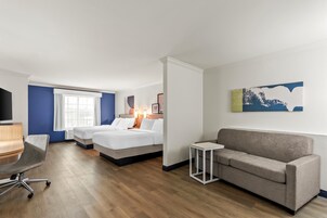 Quarto, 2 camas queen-size | Wi-fi grátis 