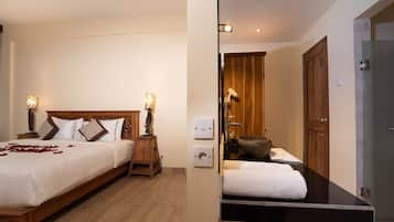 Quarto Duplo Deluxe, vista para o rio | Wi-fi grátis, roupa de cama fornecida
