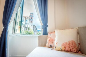 Quarto Duplo Deluxe | Lençóis de algodão egípcio, roupa de alta qualidade, edredões de penas