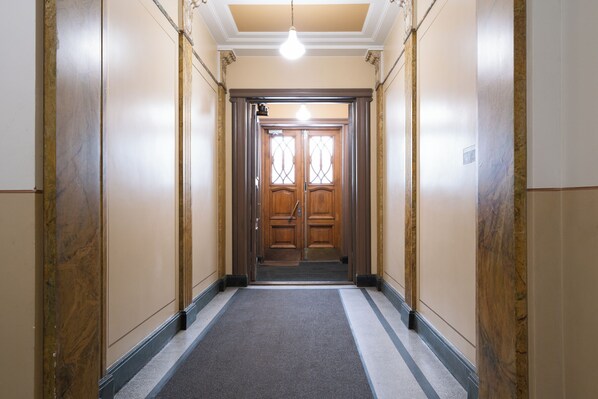 Entrada (vista interior)