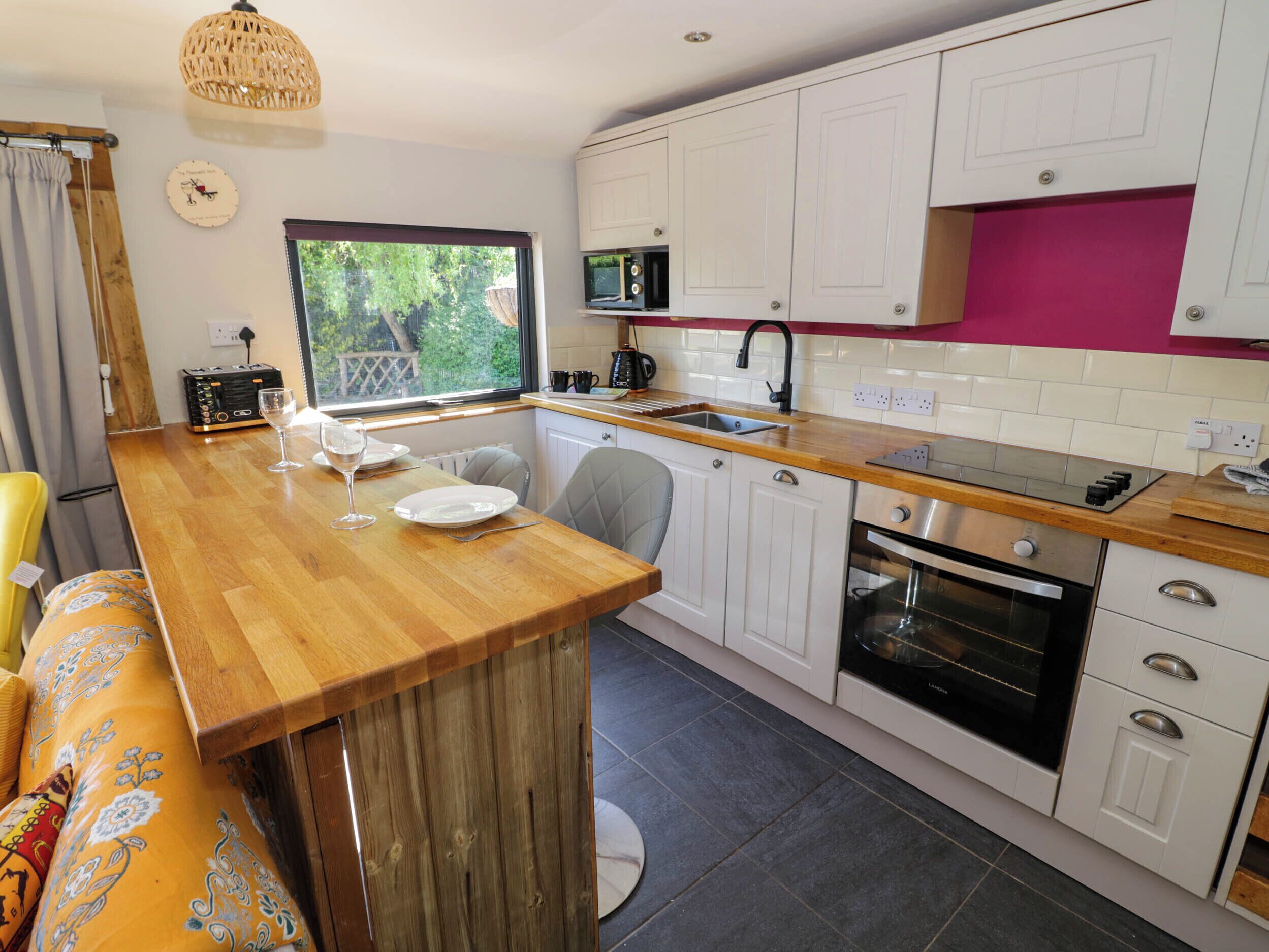 Lava-louças, talheres/pratos/utensílios de cozinha