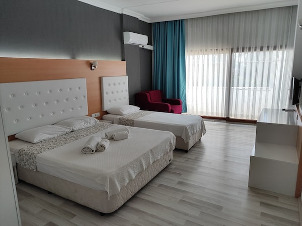 Uğur Otel - Kaş