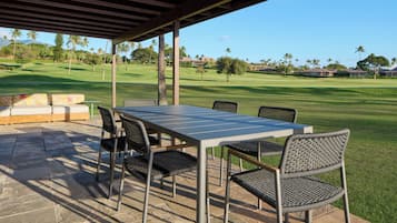 Suite, 2 quartos (Royal Bungalow) | Terraço/pátio interior