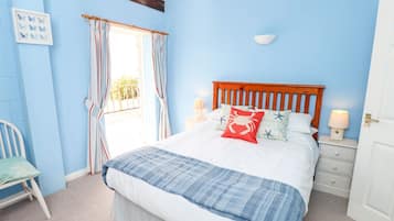 3 quartos, com decoração personalizada, com mobília individualizada