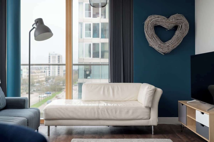 2bed | 2bath | Parking | Walk To Centremk & Xscape - 米爾頓凱恩斯