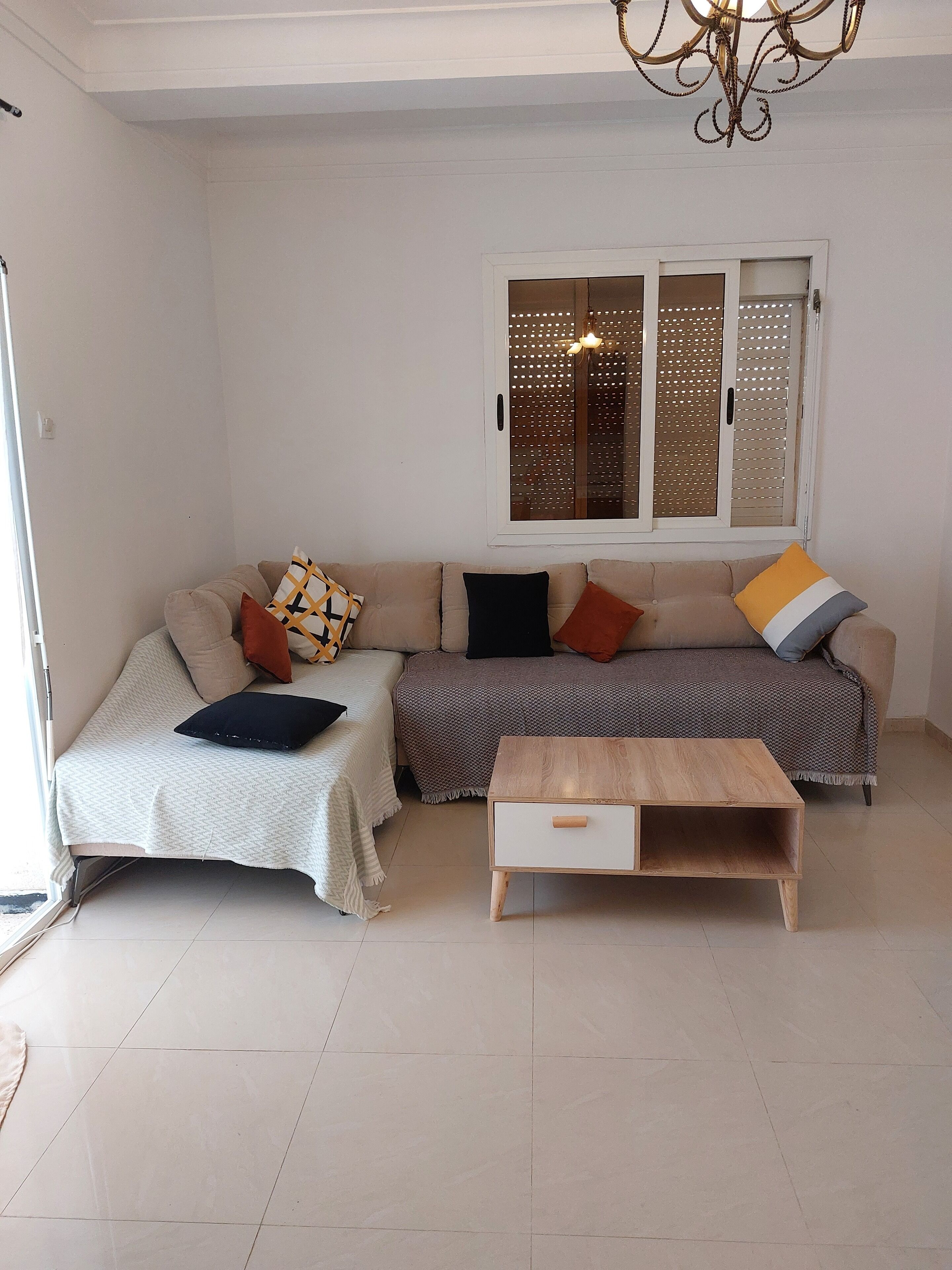 Magnificent T2 In The Center - Algiers