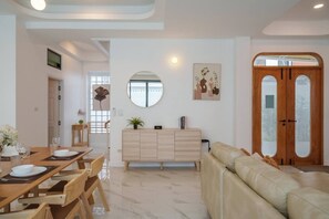 Villa, 4 quartos, piscina privativa | Sala de jantar
