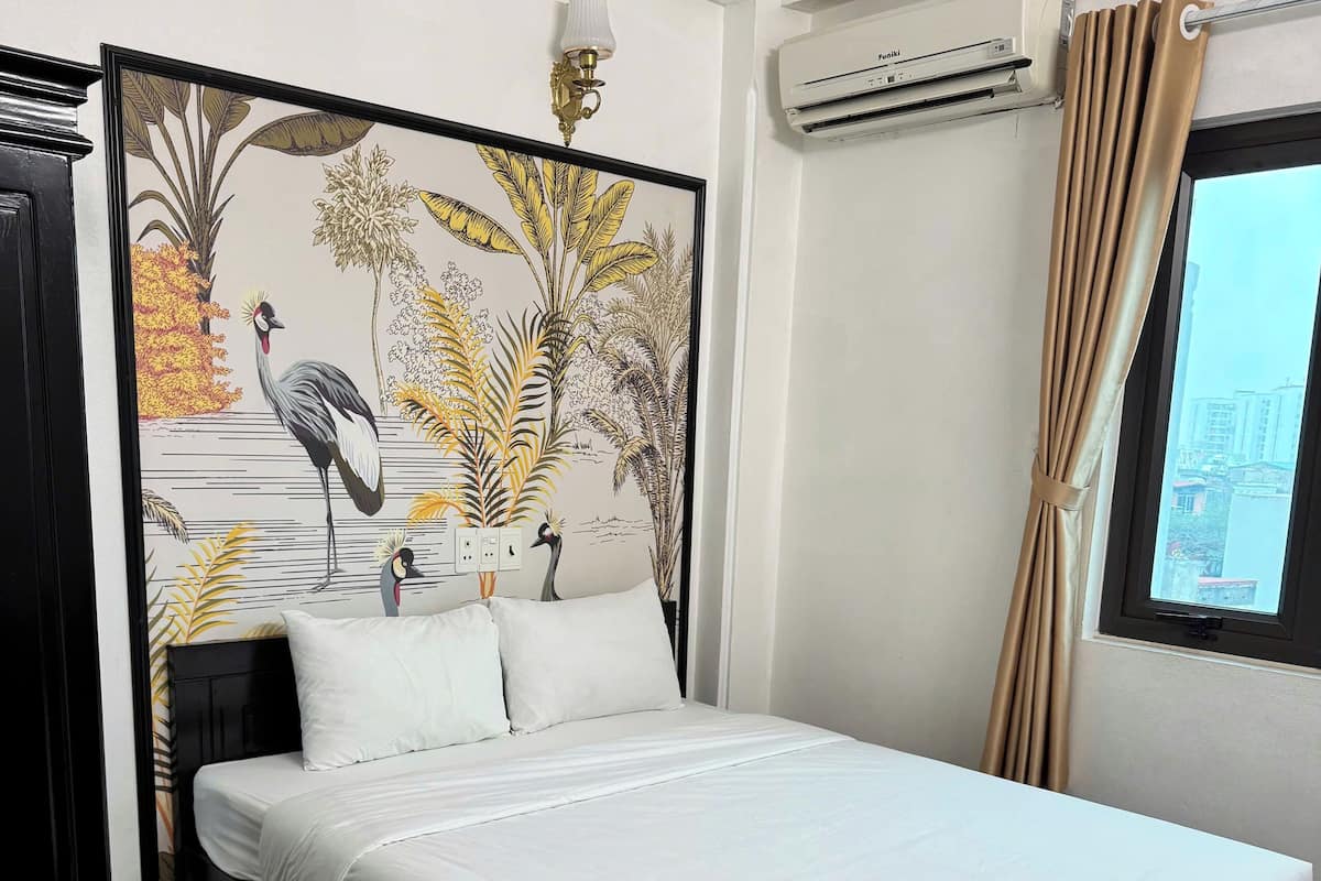 Quarto Standard, 1 cama queen-size, Vista para a cidade | Roupa hipoalergénica, minibar, Wi-fi grátis