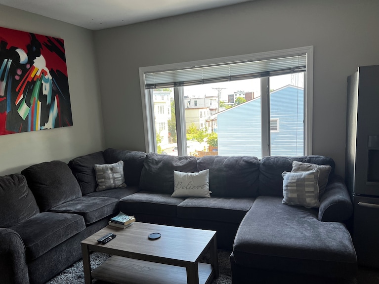 Charming 2-bedroom Condo In Delightful Chelsea With Wifi, Ac - West End - Boston