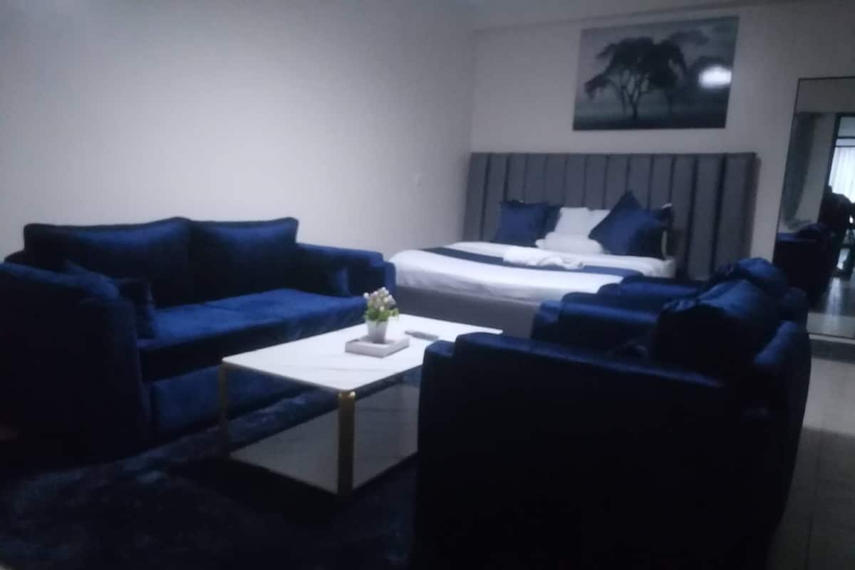 Quarto Duplo Executivo, Vista para a cidade | Wi-fi grátis, roupa de cama fornecida