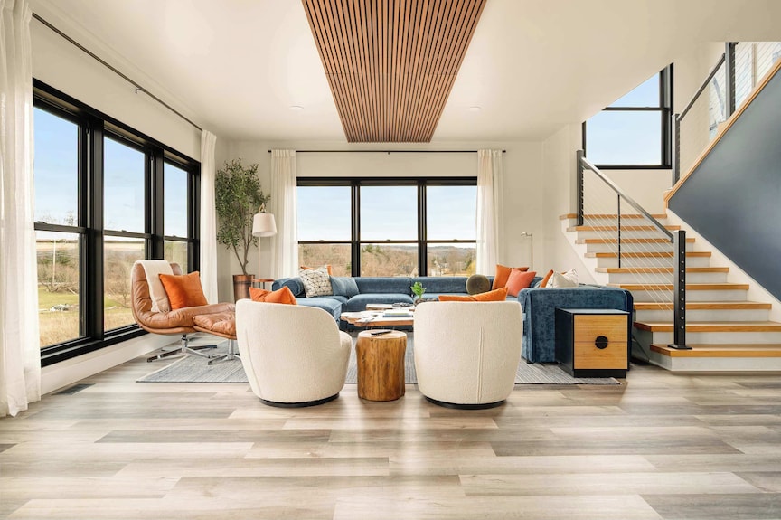 The Silversands Lakehouse | Hot Tub Sauna Game Room - Lansing, NY