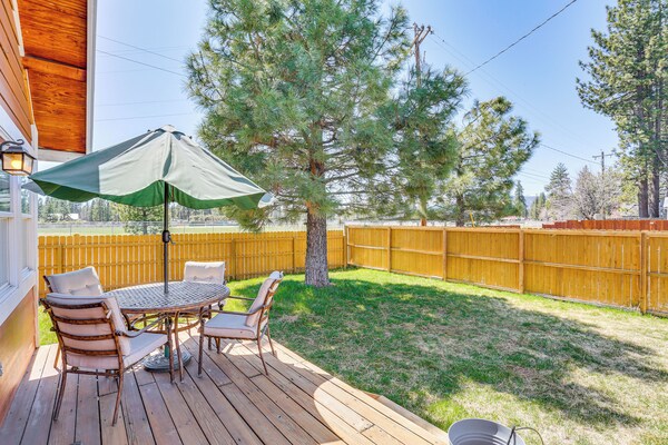 < 1 Mi To Lake Almanor: Home W/ Furnished Decks! - Chester, CA