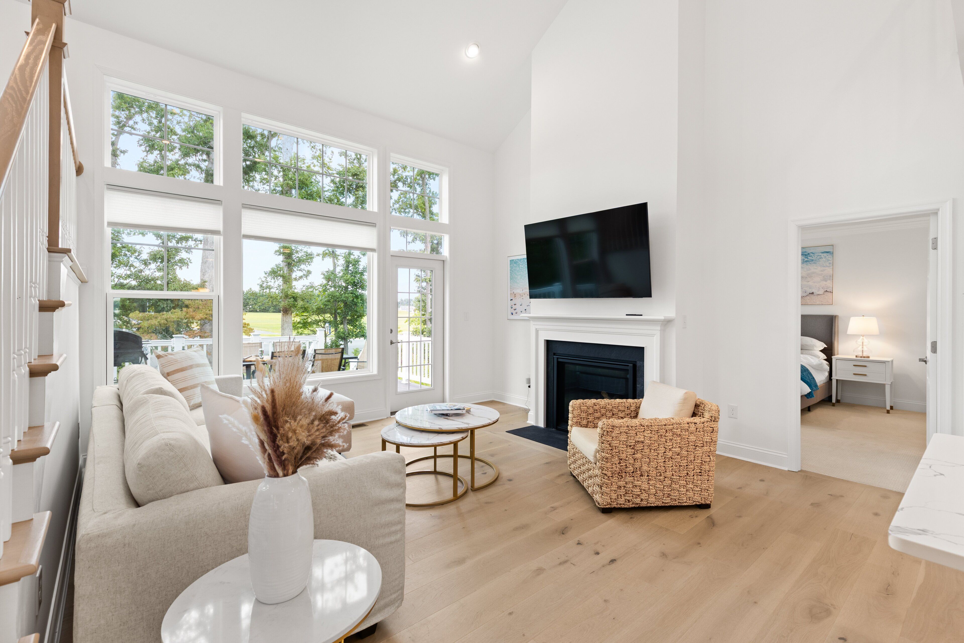 Sleeps 12 | Pool + Game Room | Central Location - Lewes