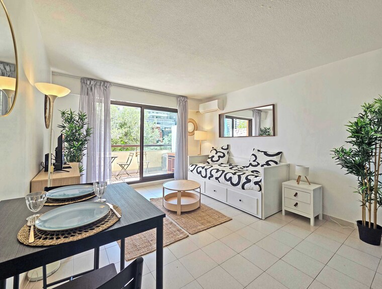 Lx146 - Studio Cosy Avec Balcon & Vue Mer - Monaco - Monaco