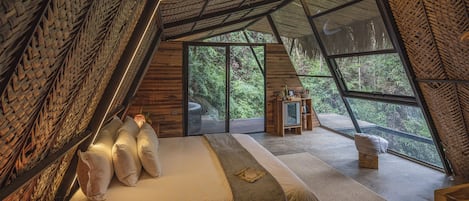 Quarto Duplo, banheira | Roupa de alta qualidade, minibar, cofre no quarto