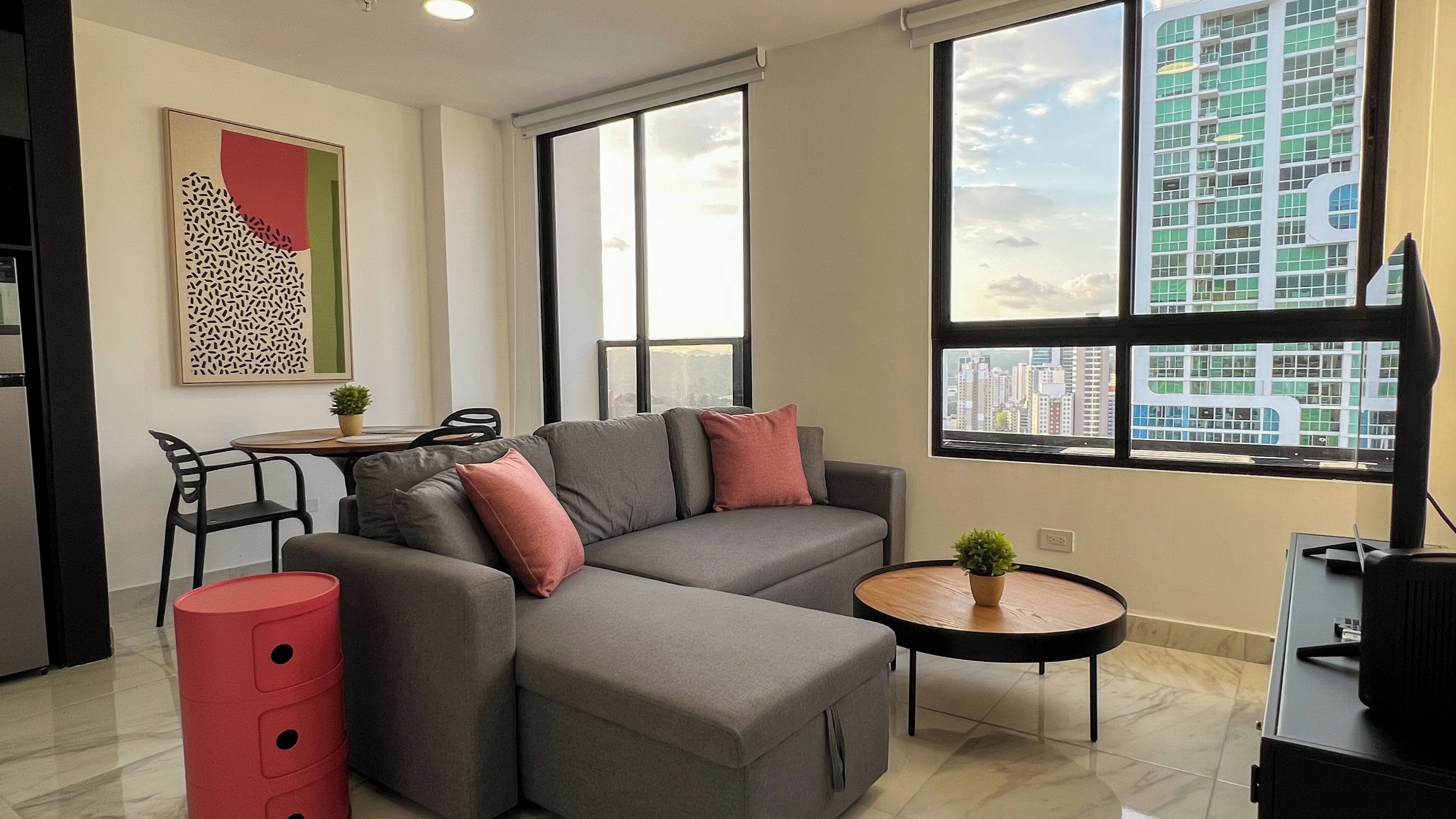 Apartment With City Views In Calle 50 4 - Panama