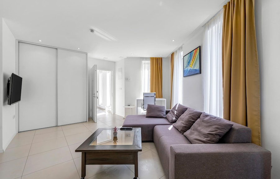 Cozy Apartment In Murter - Csv283 - Tisno