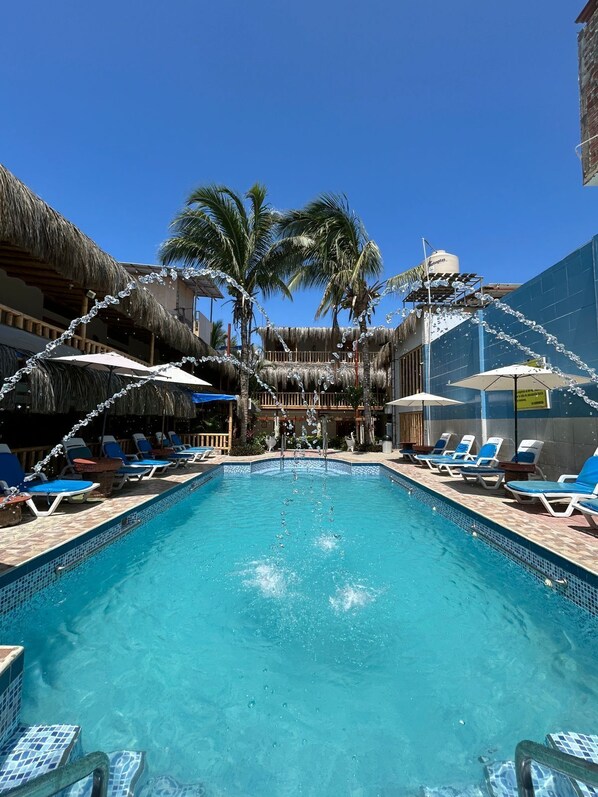 15 piscinas exteriores