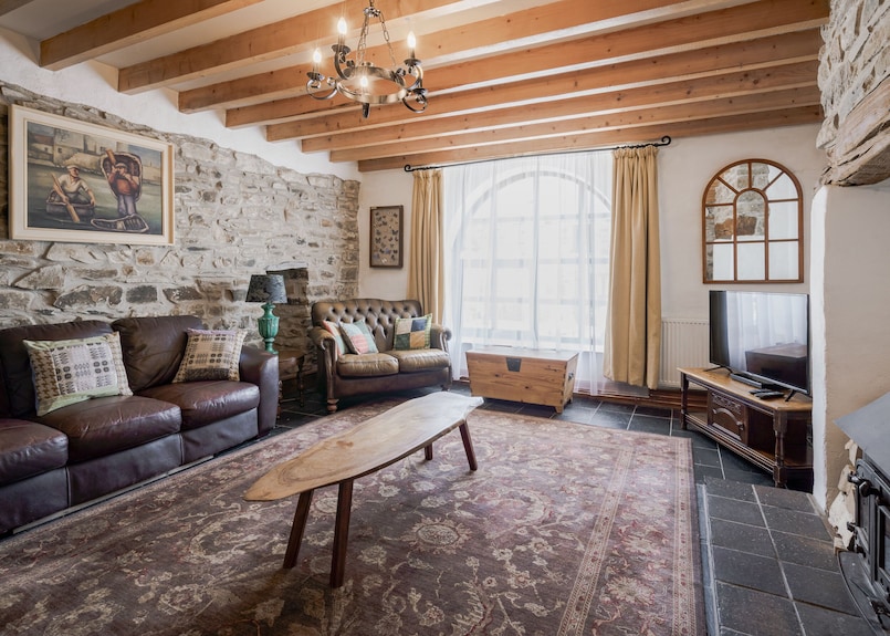 Coach House, Pet Friendly, Character Holiday Cottage In Llangrannog - Pembrokeshire