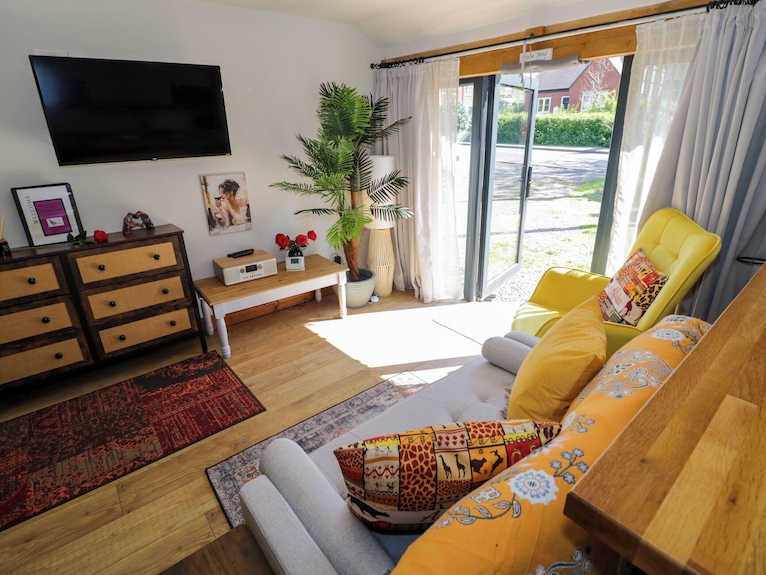 The Pheasant's Nest, Pet Friendly, With A Garden In Upton Upon Severn - West Midlands