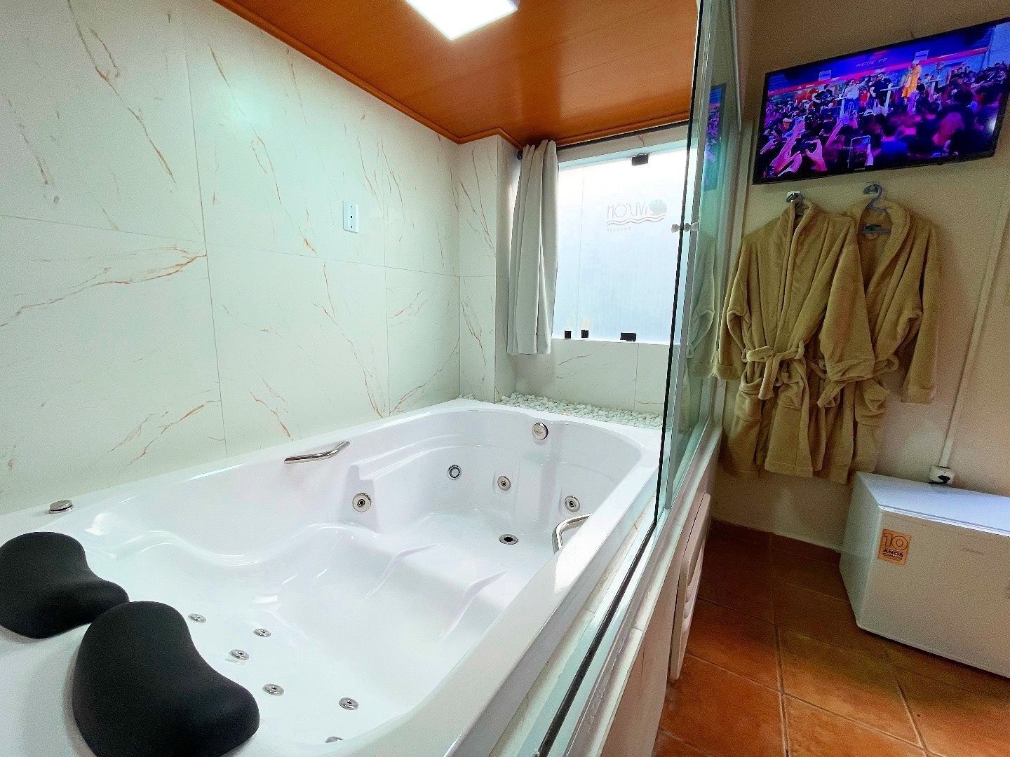 Quarto Premium | Banheira de hidromassagem privativa